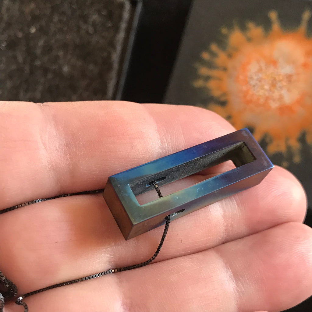 PILLAR TITANIUM BLāK – VELDT STUDIO